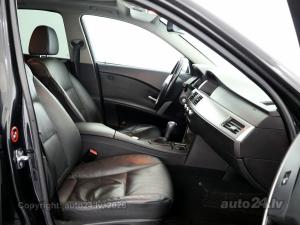 Melns BMW 5 Series 2005 Tallina, ar dzinēja tilpumu 2.50 L un nobraukumu 263 tūkst. km par 1799 €, foto 7 vietnē AUTOMOTO.COM.LV