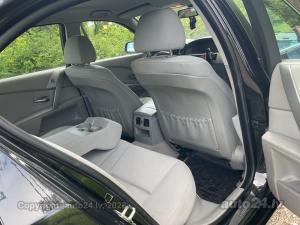 Black BMW 5 Series 2005 in Rapla, with an engine capacity of 2.50 L and mileage of 0 thousand km for 2850 €, photo 9 on AUTOMOTO.COM.LV
