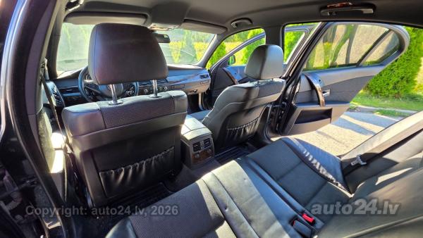 Melns BMW 5 Series 2005 Tartu, ar dzinēja tilpumu 2.50 L un nobraukumu 269 tūkst. km par 5000 €, foto 11 vietnē AUTOMOTO.COM.LV