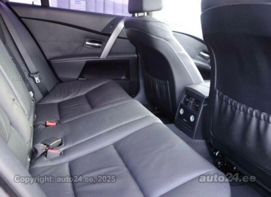 Melns BMW 5 Series 2006 Tallina, ar dzinēja tilpumu 2.50 L un nobraukumu 224 tūkst. km par 4790 €, foto 5 vietnē AUTOMOTO.COM.LV