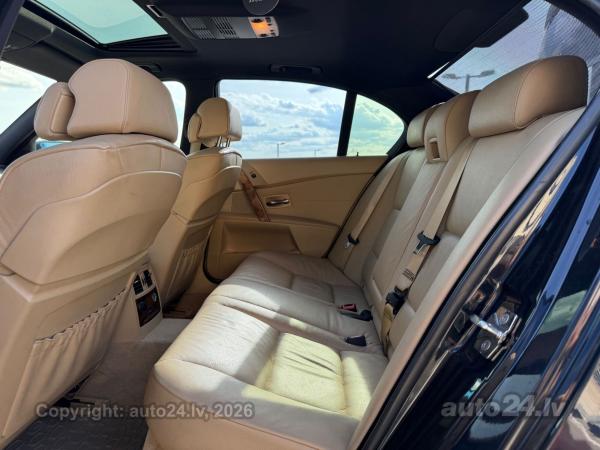 Melns BMW 5 Series 2006 Tallina, ar dzinēja tilpumu 4.80 L un nobraukumu 325 tūkst. km par 13200 €, foto 8 vietnē AUTOMOTO.COM.LV