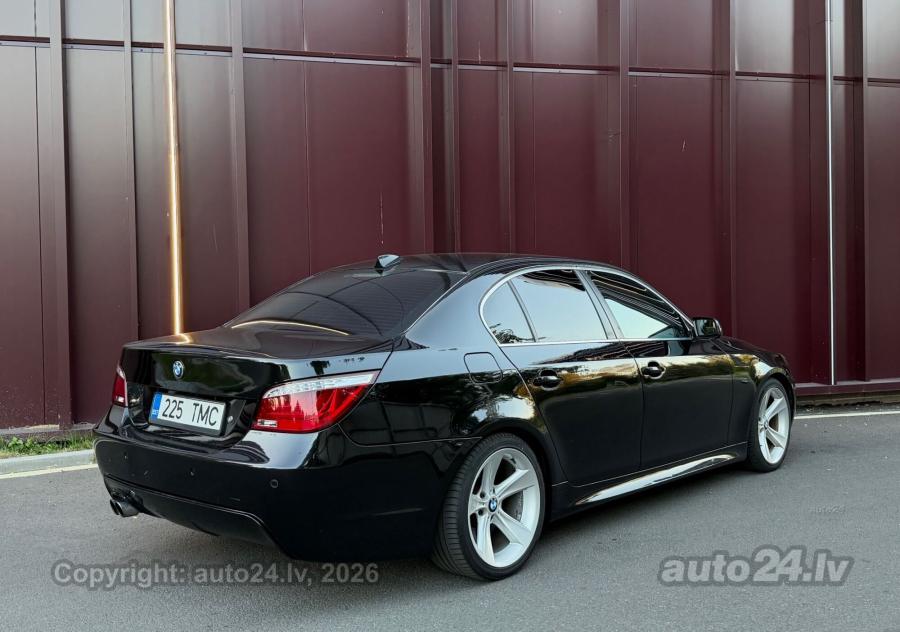 Melns BMW 5 Series 2006 Tartu, ar dzinēja tilpumu 3.00 L un nobraukumu 370 tūkst. km par 5900 €, foto 7 vietnē AUTOMOTO.COM.LV