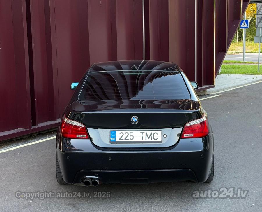 Melns BMW 5 Series 2006 Tartu, ar dzinēja tilpumu 3.00 L un nobraukumu 370 tūkst. km par 5900 €, foto 9 vietnē AUTOMOTO.COM.LV