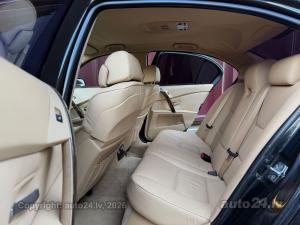 Melns BMW 5 Series 2006 Tartu, ar dzinēja tilpumu 3.00 L un nobraukumu 370 tūkst. km par 5900 €, foto 12 vietnē AUTOMOTO.COM.LV