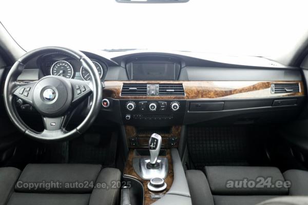 Melns BMW 5 Series 2007 Tallina, ar dzinēja tilpumu 2.50 L un nobraukumu 345 tūkst. km par 3999 €, foto 5 vietnē AUTOMOTO.COM.LV