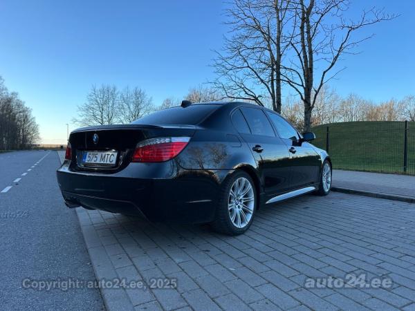 Melns BMW 5 Series 2007 Pērnava, ar dzinēja tilpumu 3.00 L un nobraukumu 325 tūkst. km par 9000 €, foto 4 vietnē AUTOMOTO.COM.LV