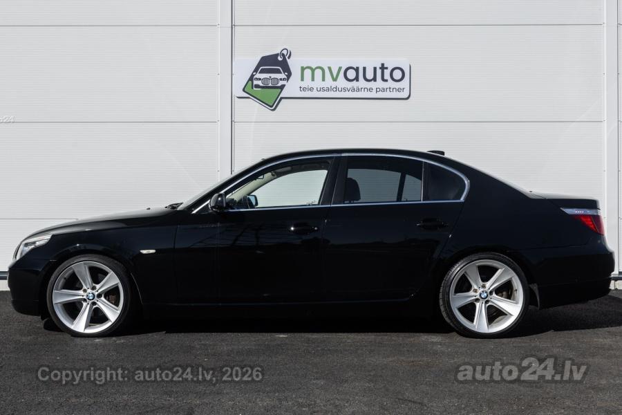 Melns BMW 5 Series 2007 Tallina, ar dzinēja tilpumu 3.00 L un nobraukumu 218 tūkst. km par 6500 €, foto 10 vietnē AUTOMOTO.COM.LV