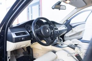Melns BMW 5 Series 2007 Tallina, ar dzinēja tilpumu 3.00 L un nobraukumu 218 tūkst. km par 6500 €, foto 12 vietnē AUTOMOTO.COM.LV