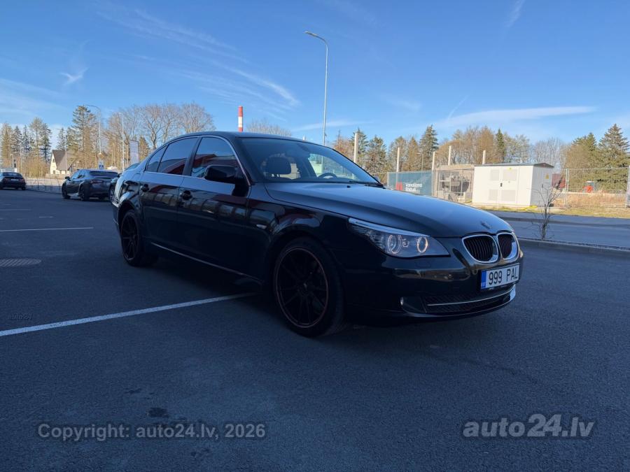 Melns BMW 5 Series 2007 Tallina, ar dzinēja tilpumu 3.00 L un nobraukumu 348 tūkst. km par 6299 €, foto 7 vietnē AUTOMOTO.COM.LV