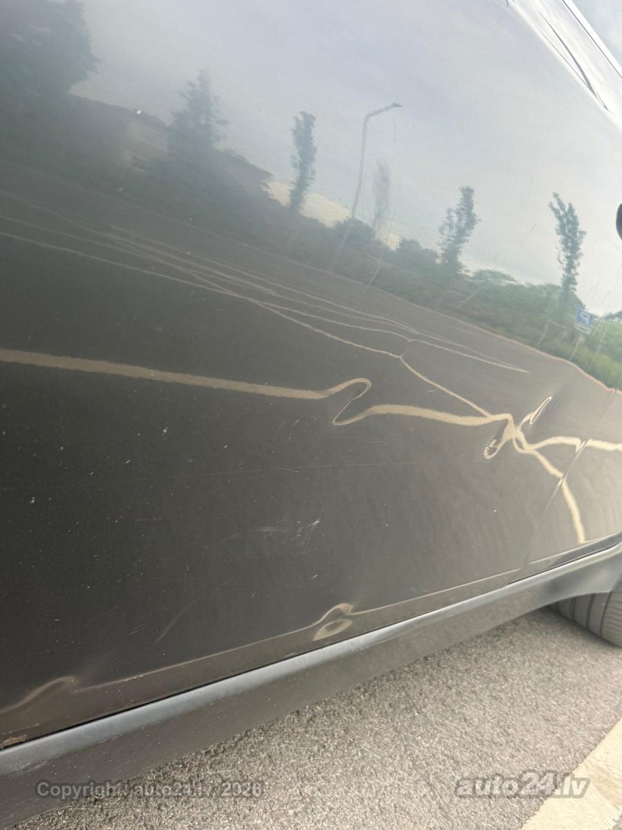 Black BMW 5 Series 2007 in Tallinn, with an engine capacity of 3.00 L and mileage of 685 thousand km for 3500 €, photo 7 on AUTOMOTO.COM.LV