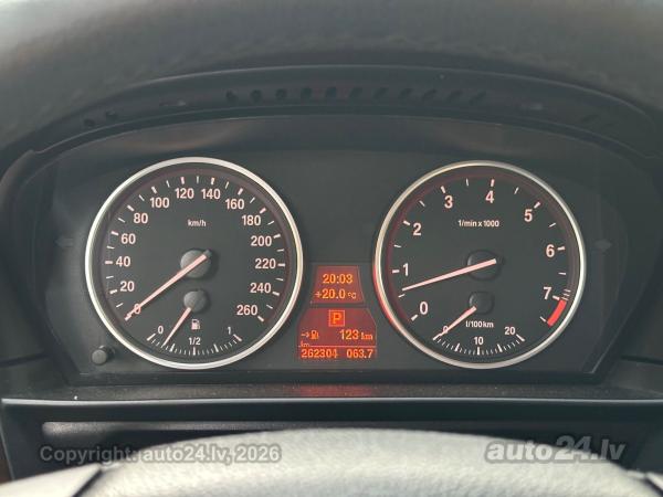 Melns BMW 5 Series 2007 Tallina, ar dzinēja tilpumu 3.00 L un nobraukumu 263 tūkst. km par 7999 €, foto 10 vietnē AUTOMOTO.COM.LV
