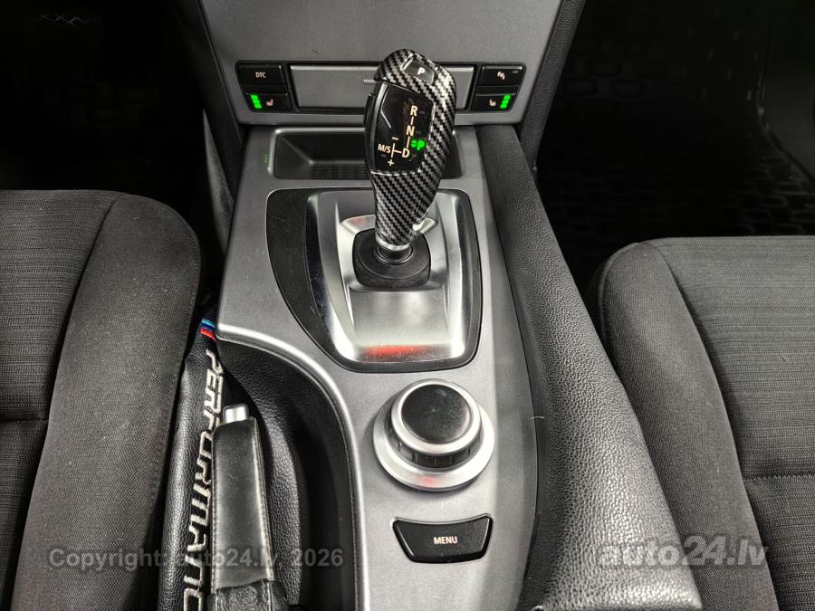 Melns BMW 5 Series 2007 Viljandi, ar dzinēja tilpumu 3.00 L un nobraukumu 227 tūkst. km par 5990 €, foto 11 vietnē AUTOMOTO.COM.LV