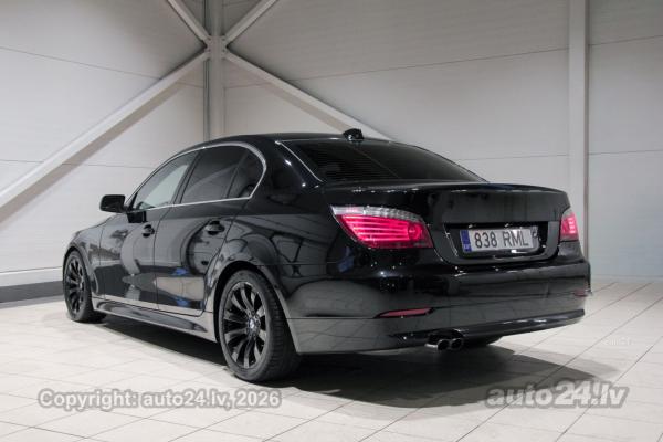 BMW 5 Series 2007 in Tallinn on AUTOMOTO.COM.LV Black BMW 5 Series 2007 in Tallinn, with an engine capacity of 3.00 L and mileage of 265 thousand km for 5800 €, photo 6 on AUTOMOTO.COM.LV
