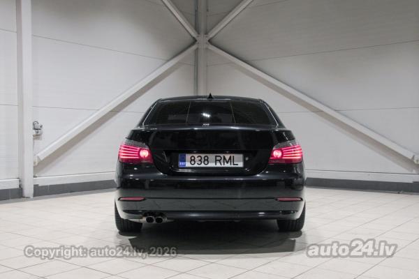 BMW 5 Series 2007 in Tallinn on AUTOMOTO.COM.LV Black BMW 5 Series 2007 in Tallinn, with an engine capacity of 3.00 L and mileage of 265 thousand km for 5800 €, photo 7 on AUTOMOTO.COM.LV