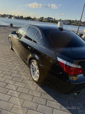 Melns BMW 5 Series 2007 Tallina, ar dzinēja tilpumu 3.00 L un nobraukumu 353 tūkst. km par 6500 €, foto 5 vietnē AUTOMOTO.COM.LV
