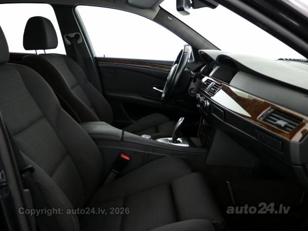 Melns BMW 5 Series 2007 Tallina, ar dzinēja tilpumu 2.50 L un nobraukumu 356 tūkst. km par 3999 €, foto 7 vietnē AUTOMOTO.COM.LV