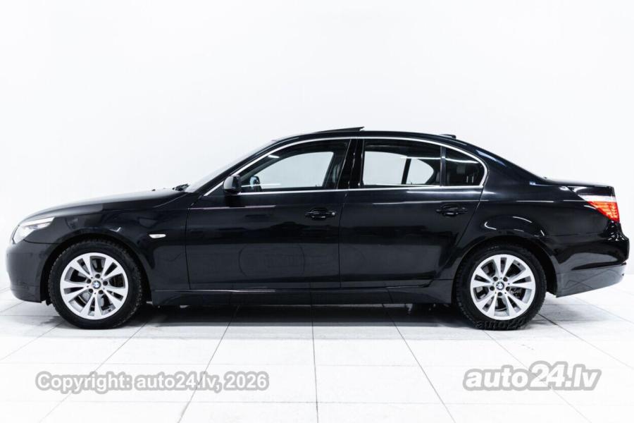 Melns BMW 5 Series 2008 Tallina, ar dzinēja tilpumu 3.00 L un nobraukumu 279 tūkst. km par 5990 €, foto 10 vietnē AUTOMOTO.COM.LV