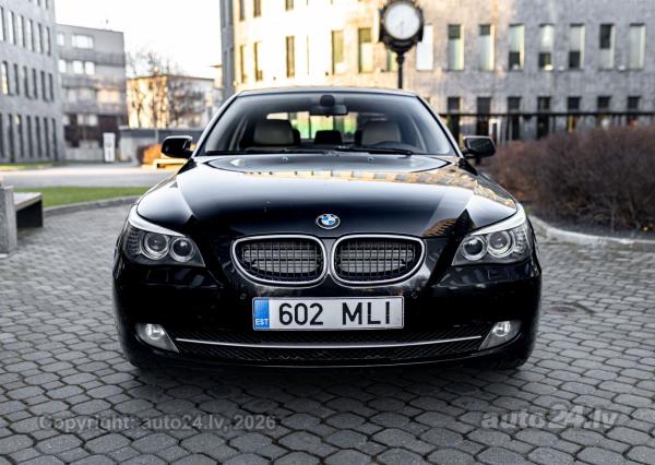 Melns BMW 5 Series 2008 Tallina, ar dzinēja tilpumu 2.00 L un nobraukumu 329 tūkst. km par 4999 €, foto 4 vietnē AUTOMOTO.COM.LV