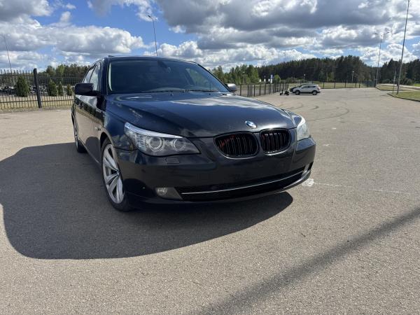 Black BMW 5 Series 2008 in Silale, with an engine capacity of 3.00 L and mileage of 395 thousand km for 4900 €, photo 1 on AUTOMOTO.COM.LV
