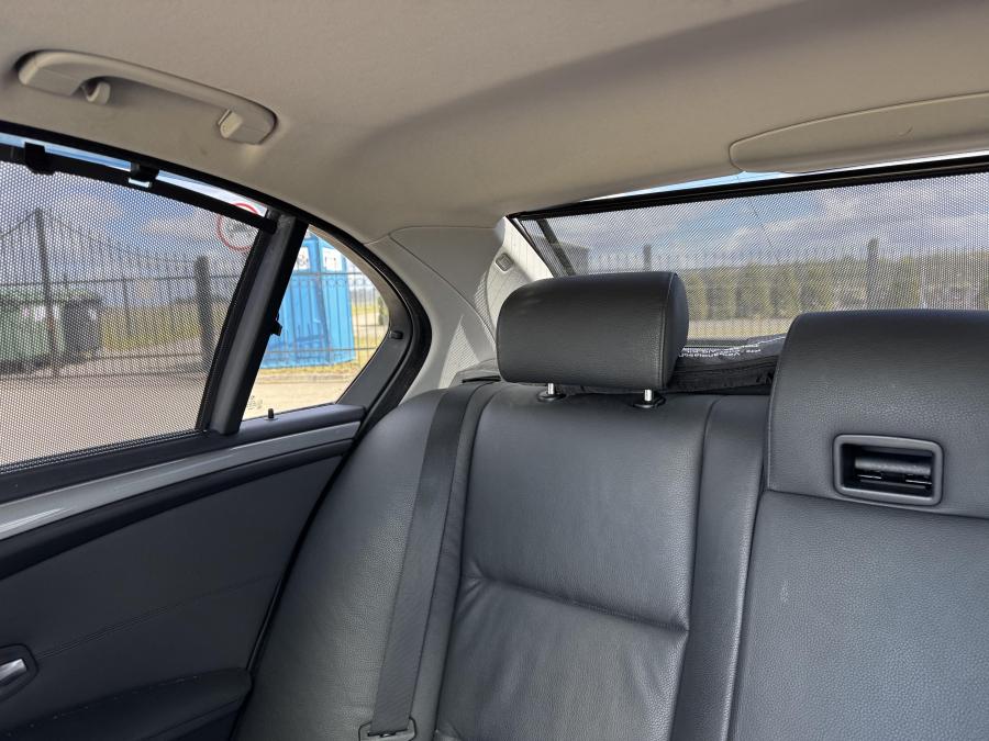 Black BMW 5 Series 2008 in Silale, with an engine capacity of 3.00 L and mileage of 395 thousand km for 4900 €, photo 16 on AUTOMOTO.COM.LV