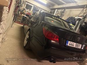 Melns BMW 5 Series 2008 Jehvi, ar dzinēja tilpumu 3.00 L un nobraukumu 278 tūkst. km par 10000 €, foto 4 vietnē AUTOMOTO.COM.LV