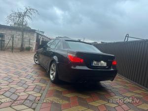 Melns BMW 5 Series 2008 Jehvi, ar dzinēja tilpumu 3.00 L un nobraukumu 278 tūkst. km par 10000 €, foto 13 vietnē AUTOMOTO.COM.LV