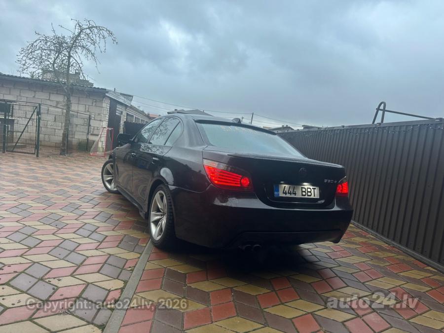 Melns BMW 5 Series 2008 Jehvi, ar dzinēja tilpumu 3.00 L un nobraukumu 278 tūkst. km par 10000 €, foto 13 vietnē AUTOMOTO.COM.LV