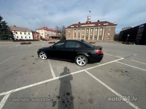 Melns BMW 5 Series 2008 Jehvi, ar dzinēja tilpumu 3.00 L un nobraukumu 278 tūkst. km par 10000 €, foto 24 vietnē AUTOMOTO.COM.LV