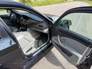 Black BMW 5 Series 2008 in Tallinn, with an engine capacity of 3.00 L and mileage of 370 thousand km for 7500 €, photo 7 on AUTOMOTO.COM.LV