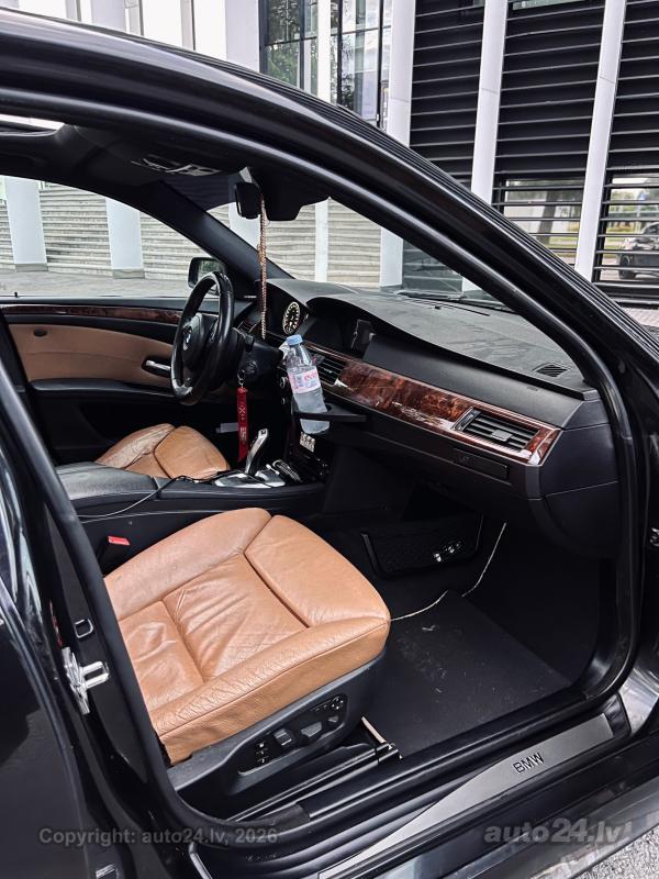 Black BMW 5 Series 2008 in Tallinn, with an engine capacity of 3.00 L and mileage of 360 thousand km for 7500 €, photo 7 on AUTOMOTO.COM.LV