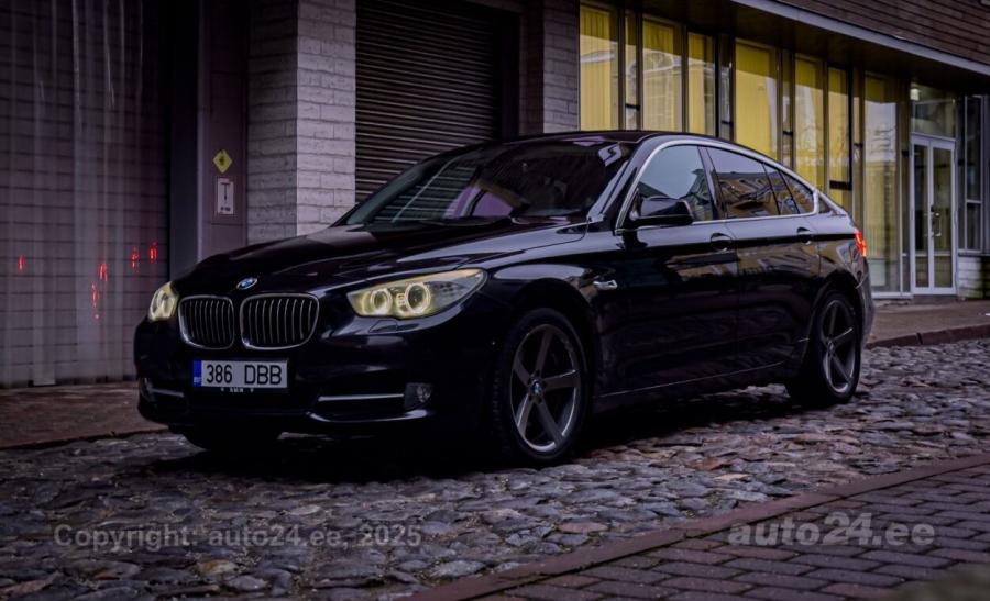 Black BMW 5 Series 2010 in Rakvere, with an engine capacity of 3.00 L and mileage of 269 thousand km for 9250 €, photo 1 on AUTOMOTO.COM.LV