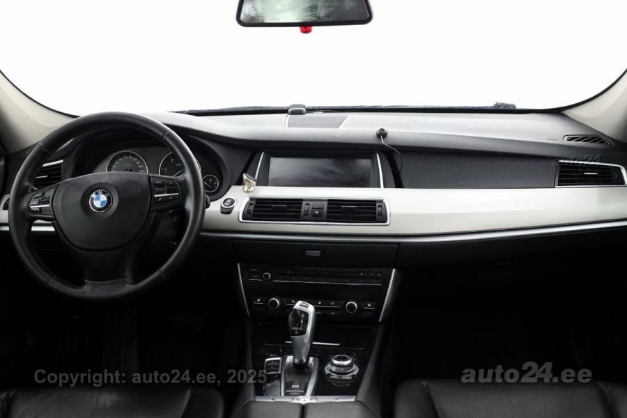 Melns BMW 5 Series 2010 Tallina, ar dzinēja tilpumu 3.00 L un nobraukumu 406 tūkst. km par 3599 €, foto 5 vietnē AUTOMOTO.COM.LV