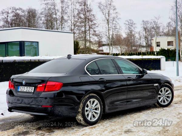 Black BMW 5 Series 2010 in Tallinn, with an engine capacity of 3.00 L and mileage of 289 thousand km for 7490 €, photo 4 on AUTOMOTO.COM.LV
