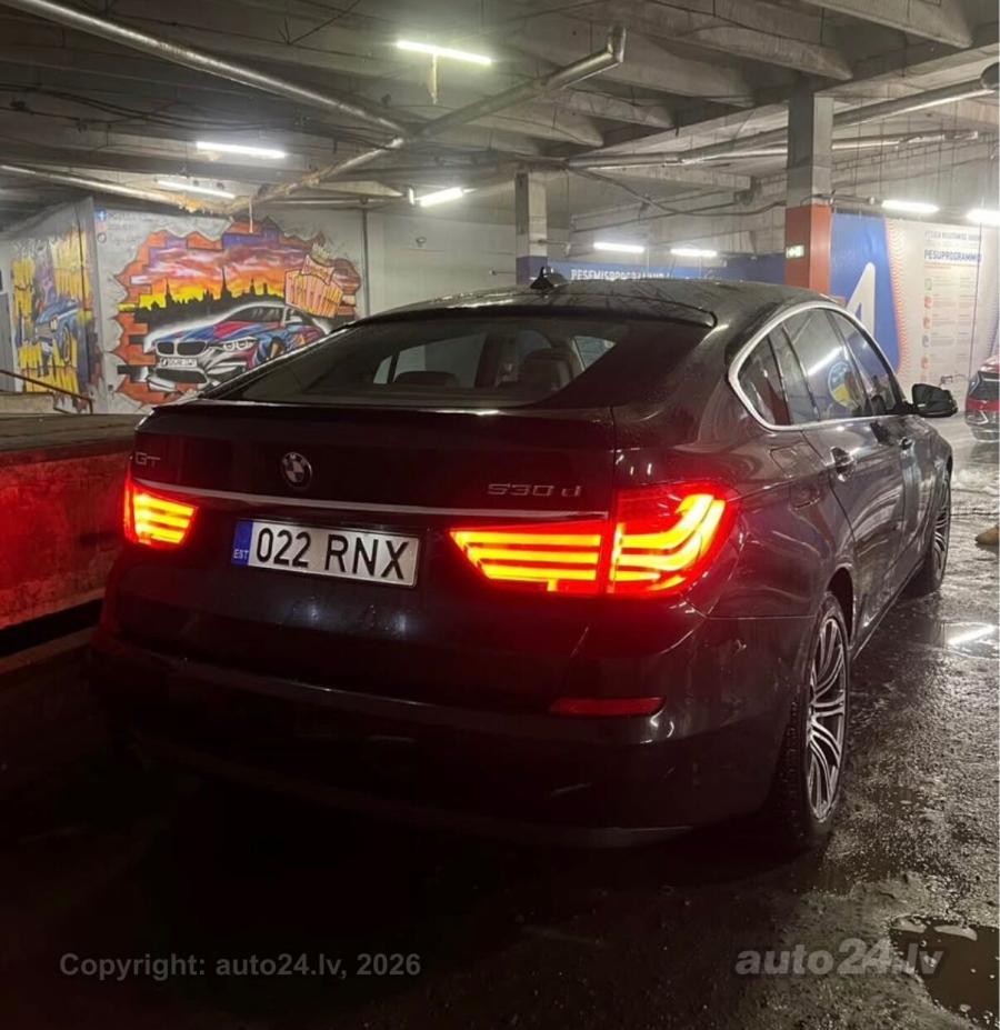 Melns BMW 5 Series 2010 Tallina, ar dzinēja tilpumu 3.00 L un nobraukumu 228 tūkst. km par 8499 €, foto 9 vietnē AUTOMOTO.COM.LV