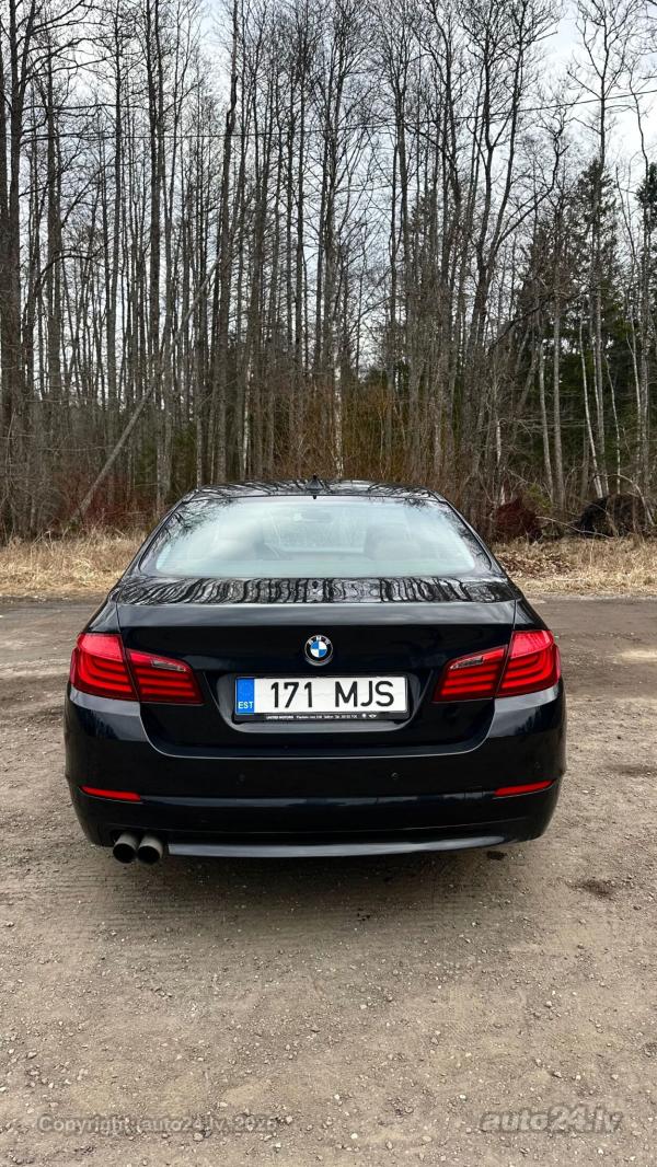 Black BMW 5 Series 2010 in Tallinn, with an engine capacity of 2.00 L and mileage of 254 thousand km for 10500 €, photo 4 on AUTOMOTO.COM.LV