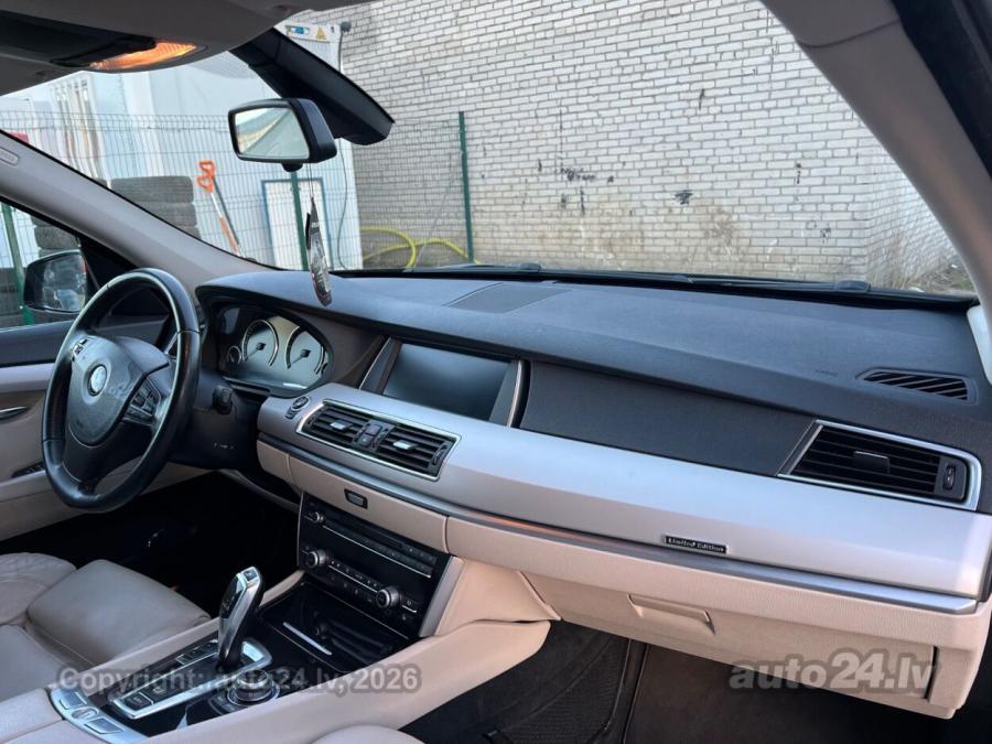 Melns BMW 5 Series 2010 Narva, ar dzinēja tilpumu 3.00 L un nobraukumu 278 tūkst. km par 7999 €, foto 27 vietnē AUTOMOTO.COM.LV