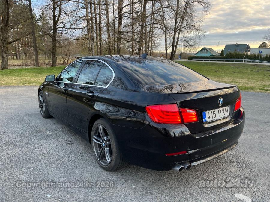 Black BMW 5 Series 2010 in Paide, with an engine capacity of 3.00 L and mileage of 310 thousand km for 9900 €, photo 5 on AUTOMOTO.COM.LV