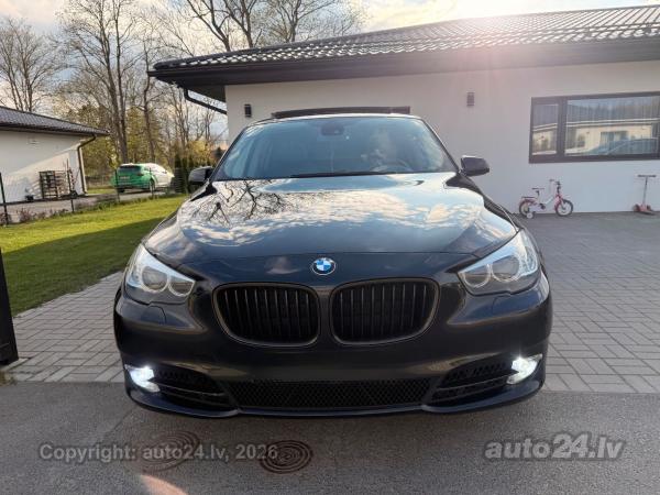 Melns BMW 5 Series 2010 Tallina, ar dzinēja tilpumu 3.00 L un nobraukumu 368 tūkst. km par 9500 €, foto 1 vietnē AUTOMOTO.COM.LV