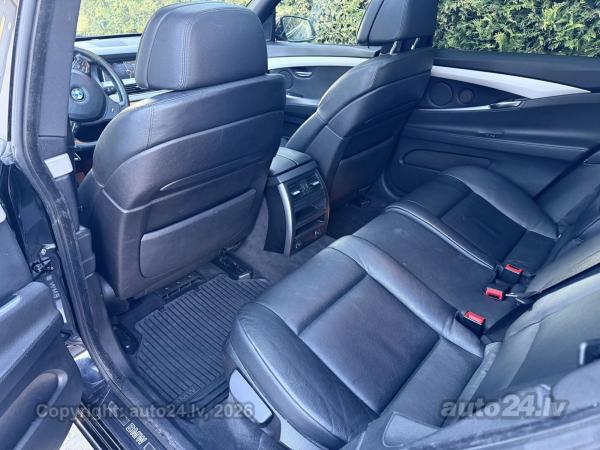 Black BMW 5 Series 2010 in Tartu, with an engine capacity of 3.00 L and mileage of 270 thousand km for 11500 €, photo 10 on AUTOMOTO.COM.LV
