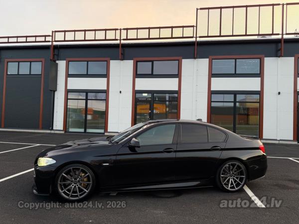 Melns BMW 5 Series 2010 Tallina, ar dzinēja tilpumu 3.00 L un nobraukumu 289 tūkst. km par 14999 €, foto 5 vietnē AUTOMOTO.COM.LV