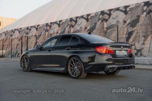 Melns BMW 5 Series 2010 Tallina, ar dzinēja tilpumu 3.00 L un nobraukumu 366 tūkst. km par 13900 €, foto 5 vietnē AUTOMOTO.COM.LV