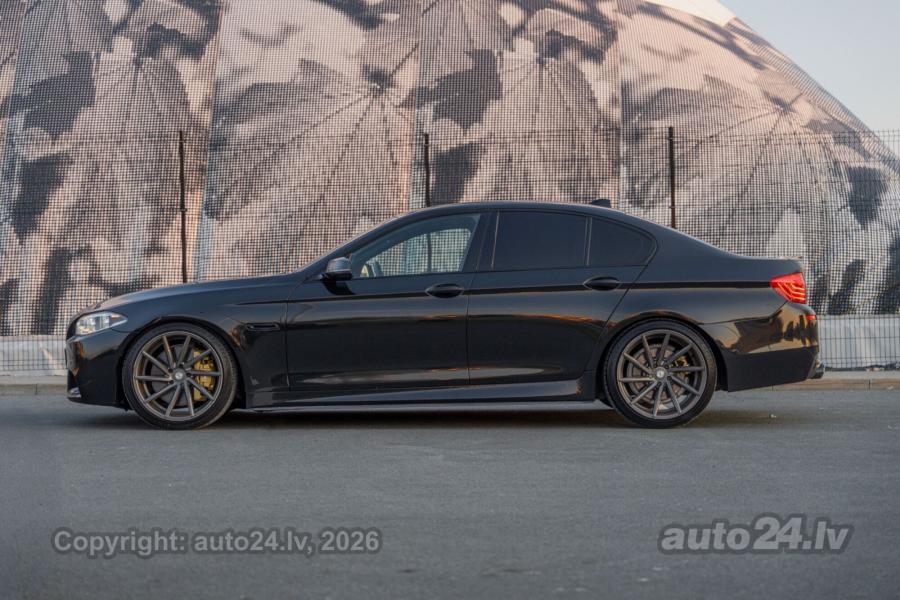 Melns BMW 5 Series 2010 Tallina, ar dzinēja tilpumu 3.00 L un nobraukumu 366 tūkst. km par 13900 €, foto 6 vietnē AUTOMOTO.COM.LV