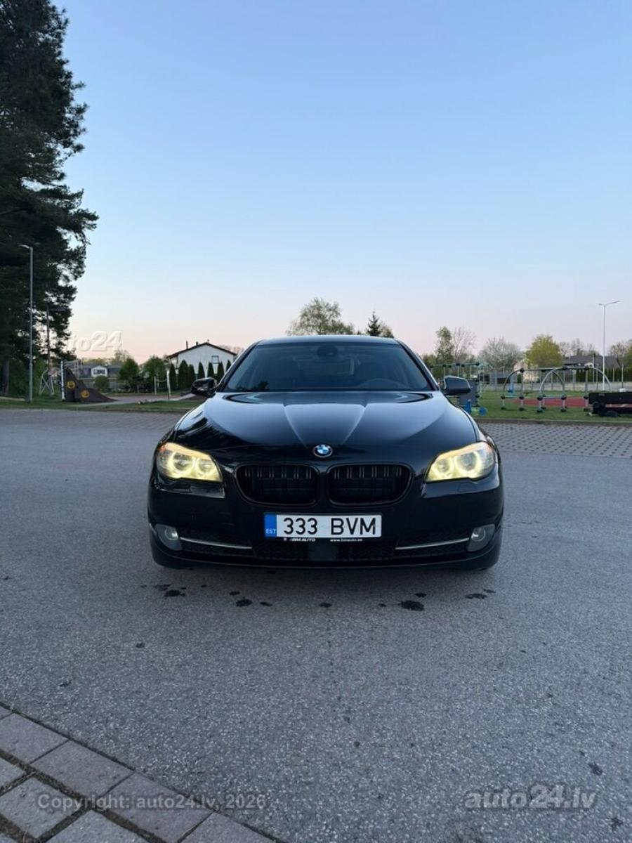 Melns BMW 5 Series 2010 Tallina, ar dzinēja tilpumu 3.00 L un nobraukumu 267 tūkst. km par 13900 €, foto 8 vietnē AUTOMOTO.COM.LV
