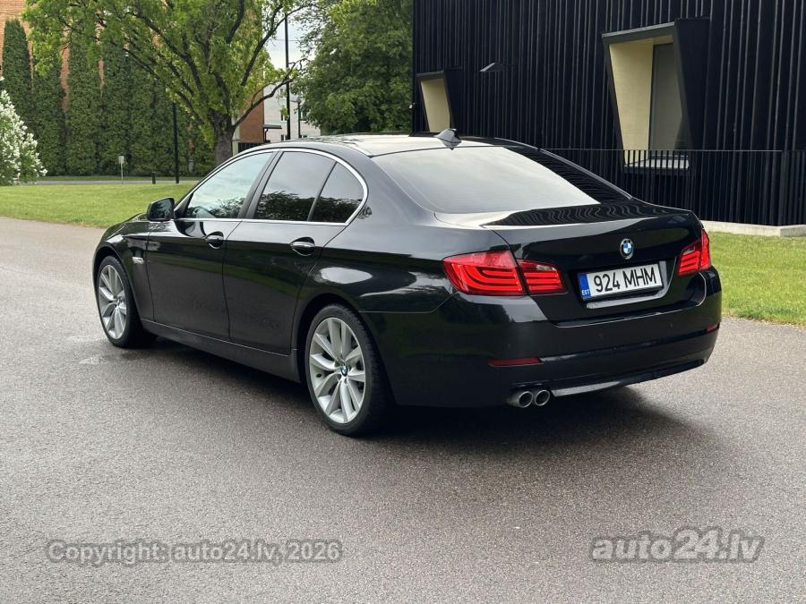 Black BMW 5 Series 2010 in Tartu, with an engine capacity of 2.00 L and mileage of 285 thousand km for 8500 €, photo 4 on AUTOMOTO.COM.LV