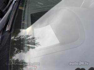 Black BMW 5 Series 2010 in Tartu, with an engine capacity of 2.00 L and mileage of 285 thousand km for 8500 €, photo 9 on AUTOMOTO.COM.LV