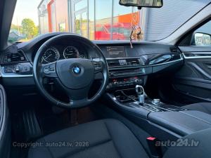 Melns BMW 5 Series 2010 Kuresāre, ar dzinēja tilpumu 3.00 L un nobraukumu 312 tūkst. km par 6990 €, foto 13 vietnē AUTOMOTO.COM.LV