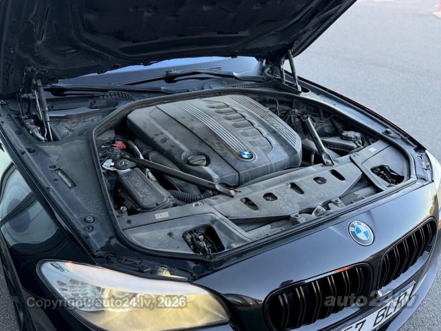 Melns BMW 5 Series 2010 Kuresāre, ar dzinēja tilpumu 3.00 L un nobraukumu 312 tūkst. km par 6990 €, foto 19 vietnē AUTOMOTO.COM.LV