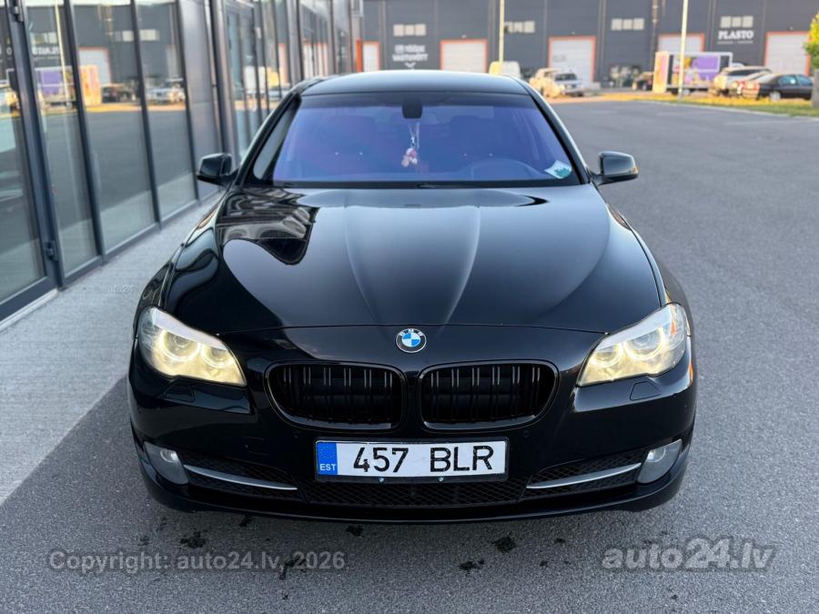 Melns BMW 5 Series 2010 Kuresāre, ar dzinēja tilpumu 3.00 L un nobraukumu 312 tūkst. km par 6990 €, foto 21 vietnē AUTOMOTO.COM.LV