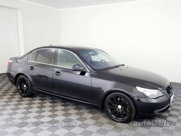 Melns BMW 5 Series 2010 Tallina, ar dzinēja tilpumu 2.00 L un nobraukumu 318 tūkst. km par 3999 €, foto 1 vietnē AUTOMOTO.COM.LV