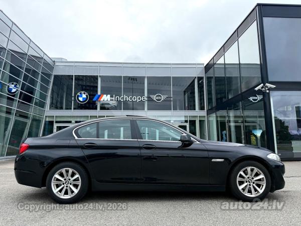 Melns BMW 5 Series 2010 Tallina, ar dzinēja tilpumu 2.00 L un nobraukumu 255 tūkst. km par 9999 €, foto 8 vietnē AUTOMOTO.COM.LV